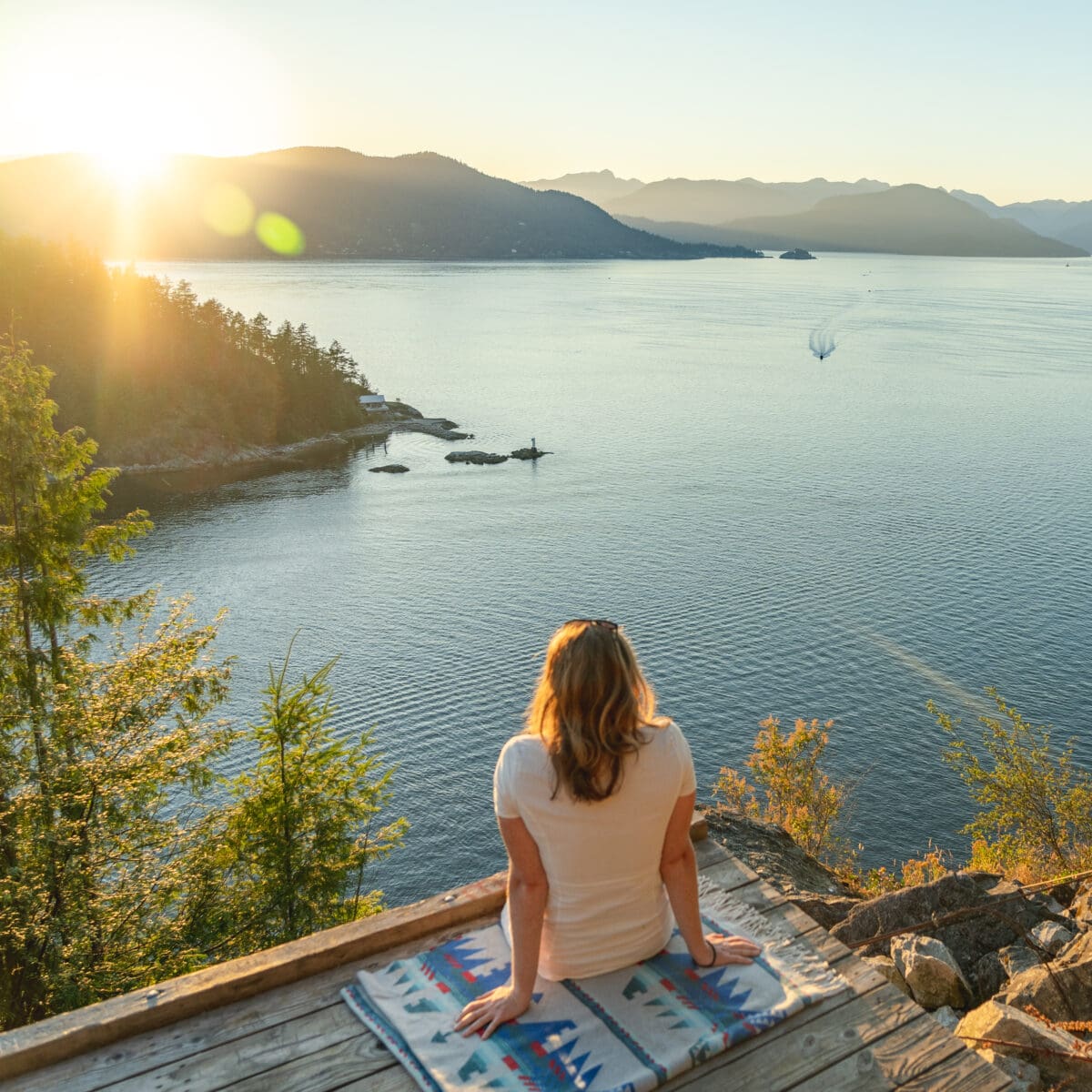 How to Find the Secret Horseshoe Bay Sunset Platform – That Adventurer